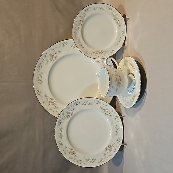 Noritake | Dining | New Noritake Patience 2964 5 Piece Place Setting ...